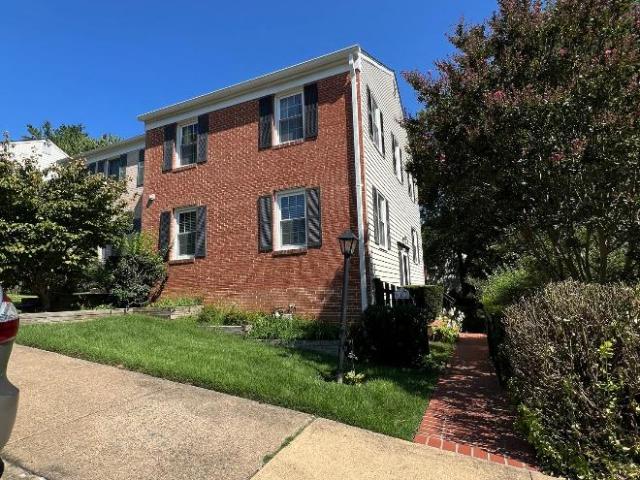 4 Br, 5 bath, Townhouse/Brownstone/RowHouse 9418 Goshen Ln