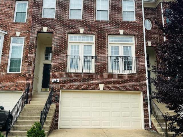 4 Br, 5 bath, Single Family 1524 Artillery Ter NE