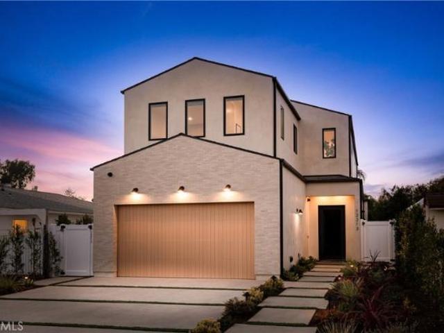 4 Br, 5 bath, Single Family 12213 Allin St