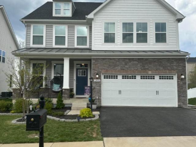4 Br, 5 bath, Single Family 12436 Southington Dr