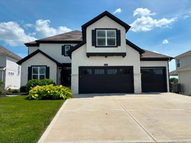 4 Br, 5 bath, Single Family 13379 W 147th St