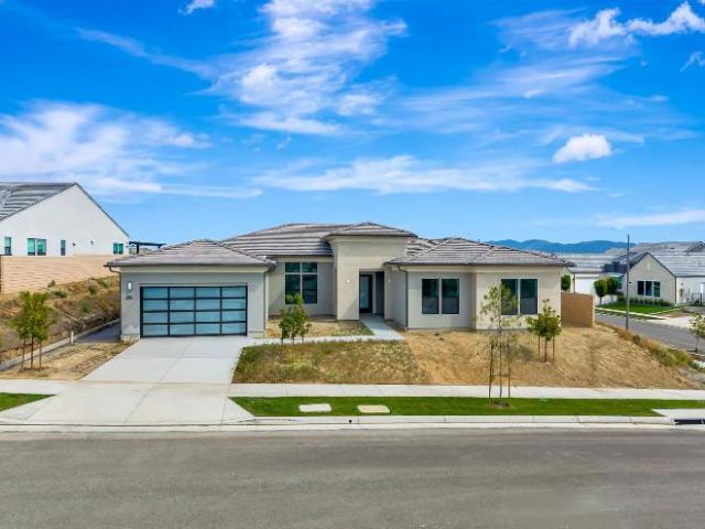 4 Br, 5 bath, Single Family 30000 N Camino Los Robles