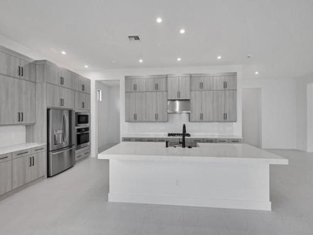 4 Br, 5 bath, Single Family 9520 St Germain Drive