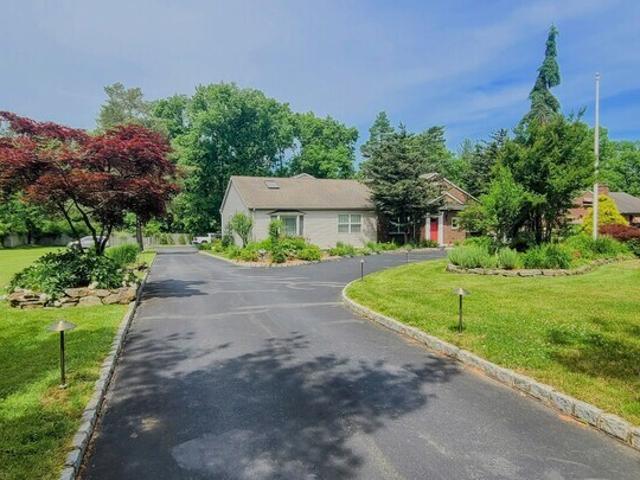 4 BR, 5 BA Apartment 121 South Ridgedale Avenue, East Hanover, NJ 07936