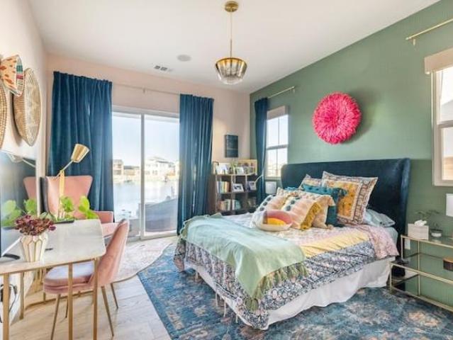 4 Br, 6 bath, Single Family 407 Halcyon Place