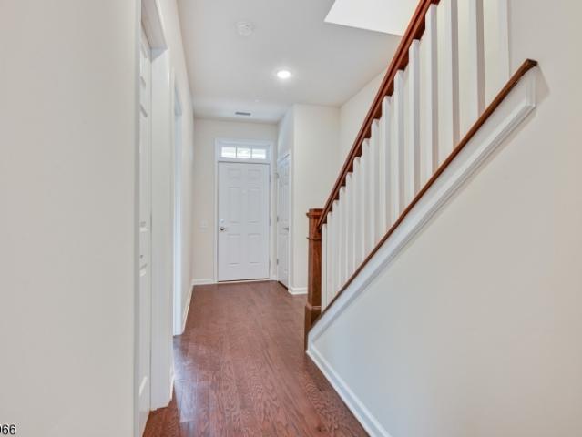 4 Braeburn Ct