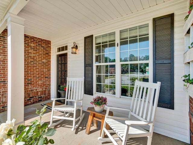 4 Brenleigh Court