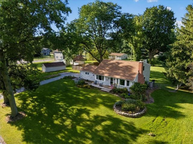 4 Briarwood Lane