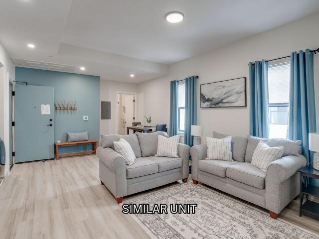 4 Bridge Street # 304
