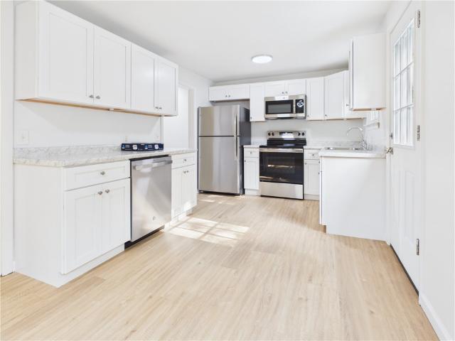 4 Cynthia Drive
