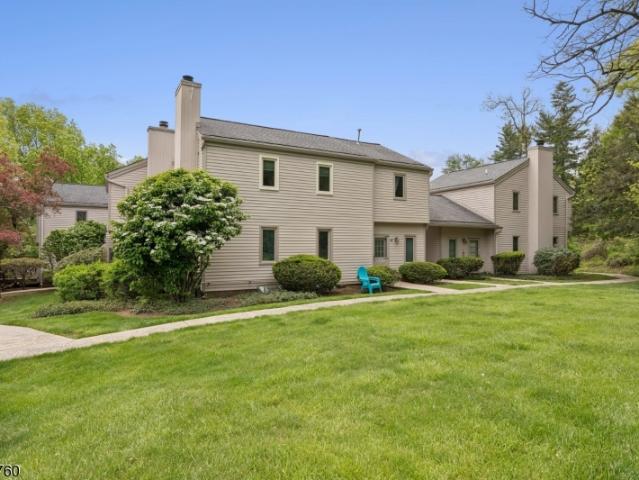 4 C Somerset Hills Court