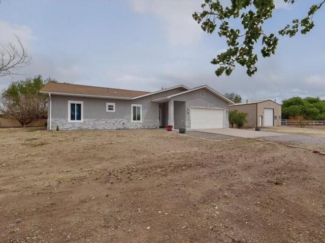4 Calle Cielo Azul Rd, Peralta, NM 87042