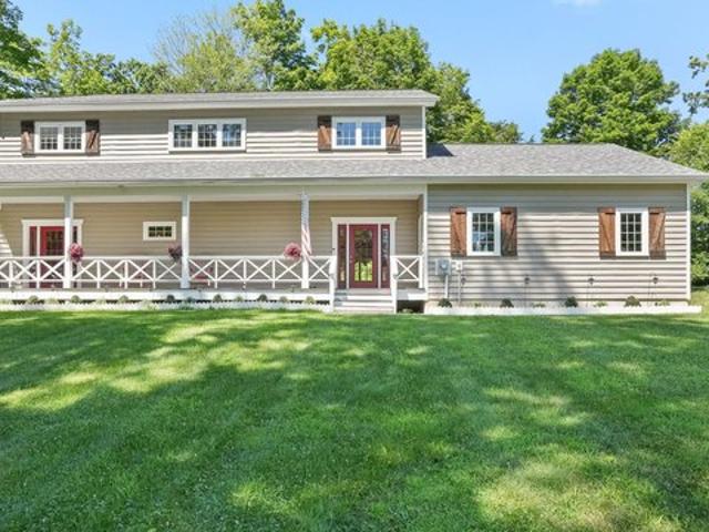 4 Cameli Dr, Wappingers Falls, NY 12590