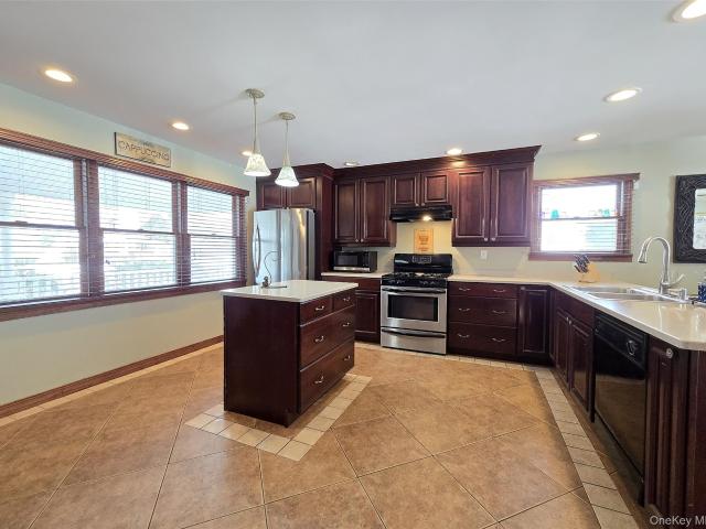 4 Cameo Road