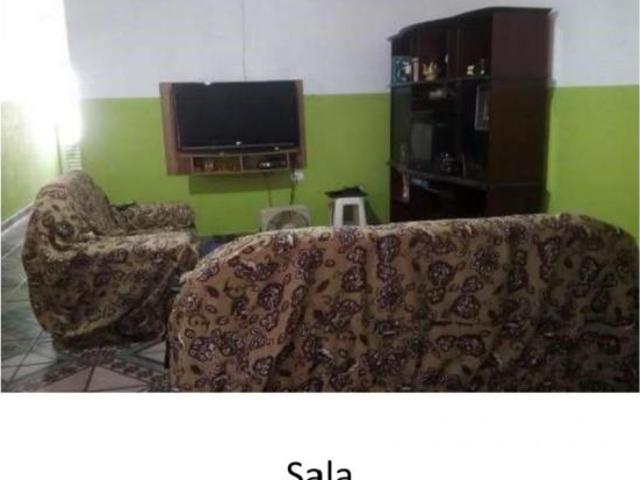 4 casas no mesmo terreno