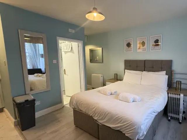 4 Castletown Road, London, W14 9HE, United Kingdom | 1 bed townhouse for rent #167775423 | Rentberry