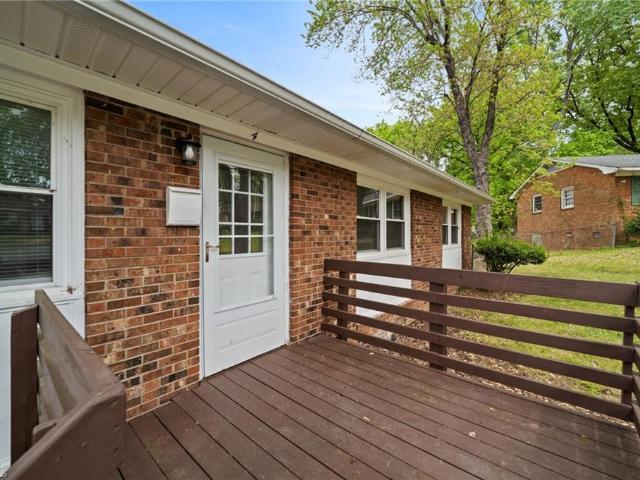 4 Carpenter Court
