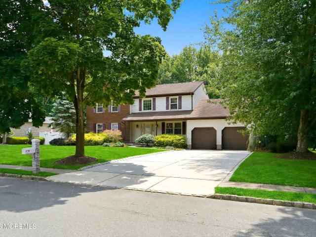 4 Carriage Court