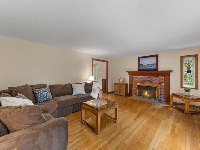 4 Carver Dr