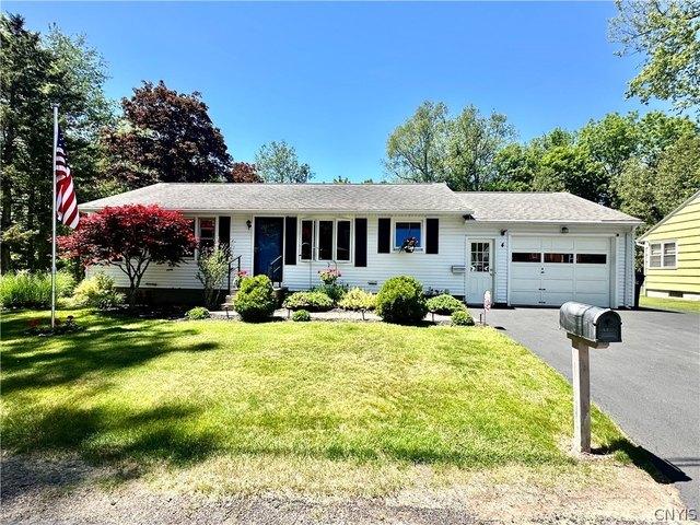 4 Cedar St, Oriskany, NY 13424