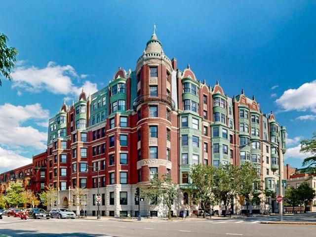 4 Charlesgate E Apt 406, Boston, MA 02215