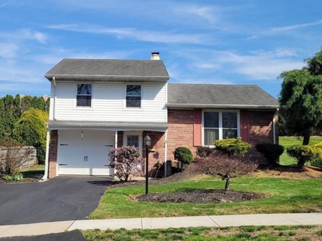 4 Cherrywood Rd, Reading, PA 19610