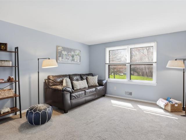 4 Chesterton Court