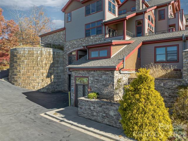 4 Chimney Crest Drive # F