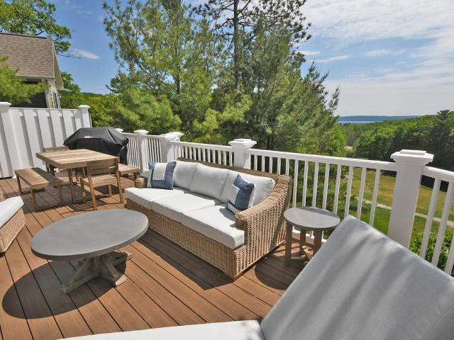 4 Chimney Ridge