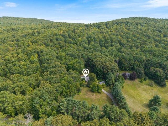 4 Chickadee Ln, Casco, ME 04015