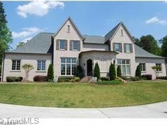 4 Chippers Ct, Greensboro, NC 27407