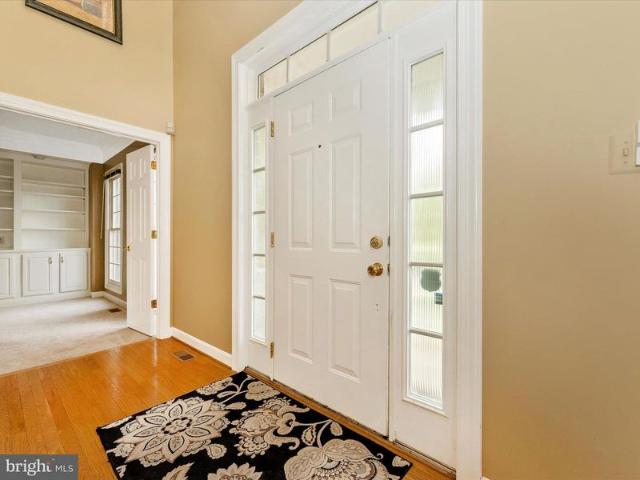 4 Citrus Grove Ct, Gaithersburg, MD