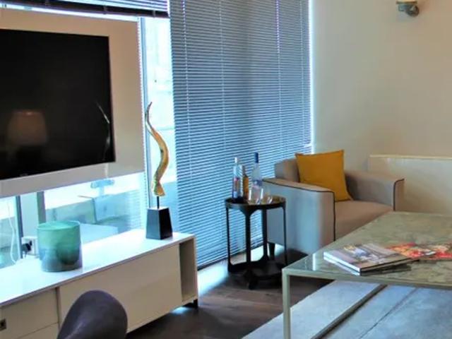 4 City Road, Angel, London, EC1V 2AJ, United Kingdom | Studio apartment for rent #160154398 | Rentberry