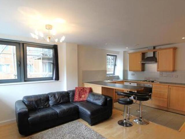 4 City Walk, Velocity East, Leeds, 2 Bedroom Flat