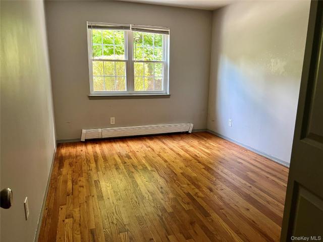 4 Colonial Rd. 100