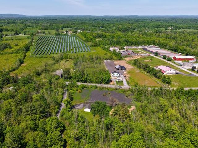 4 Connolly Rd, Ballston Lake, NY 12019