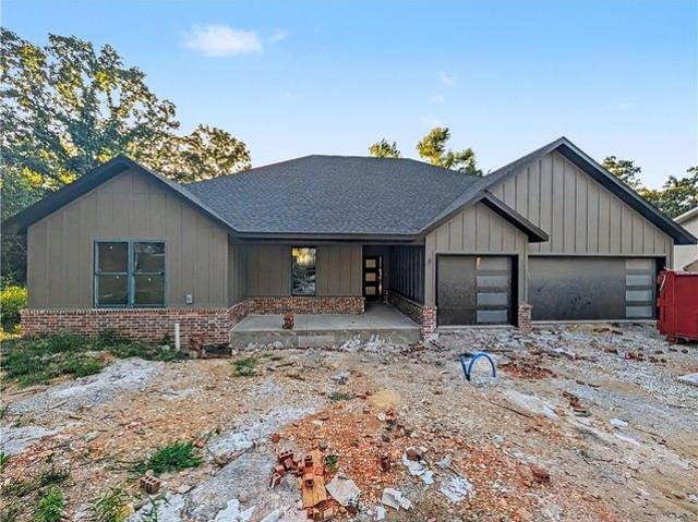 4 Constance Cir, Bella Vista, AR 72714