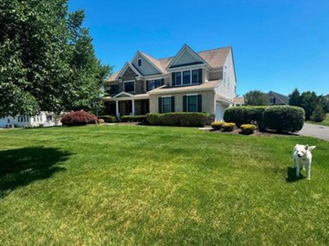 4 Copperleaf Ct, Warminster, PA 18974