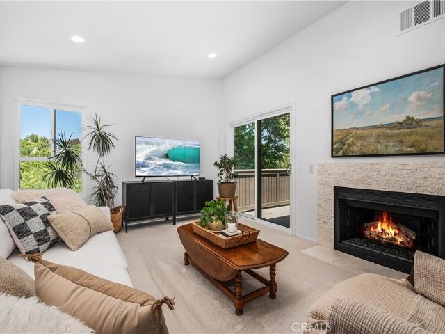 4 Corniche Drive F