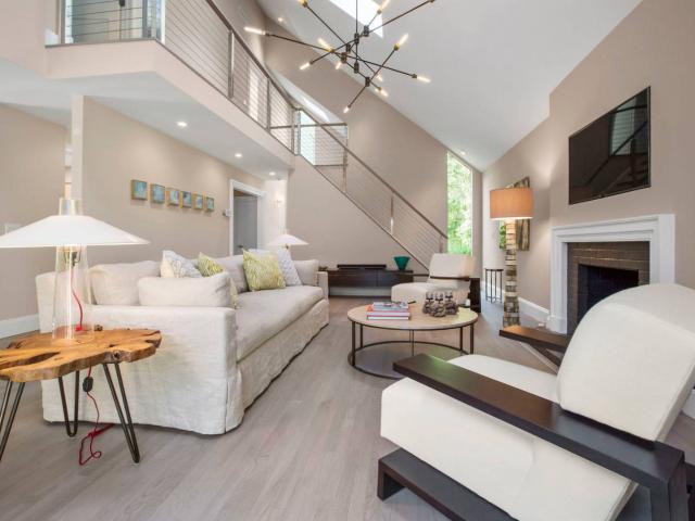 4 Cordwood Ln, East Hampton, NY 11937 | MLS #744286