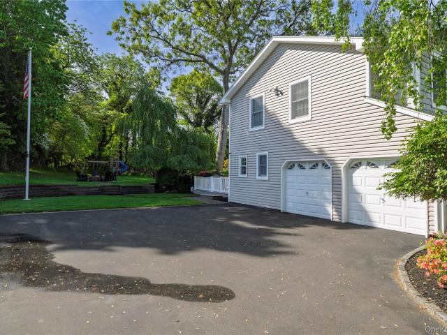 4 Crabapple Court