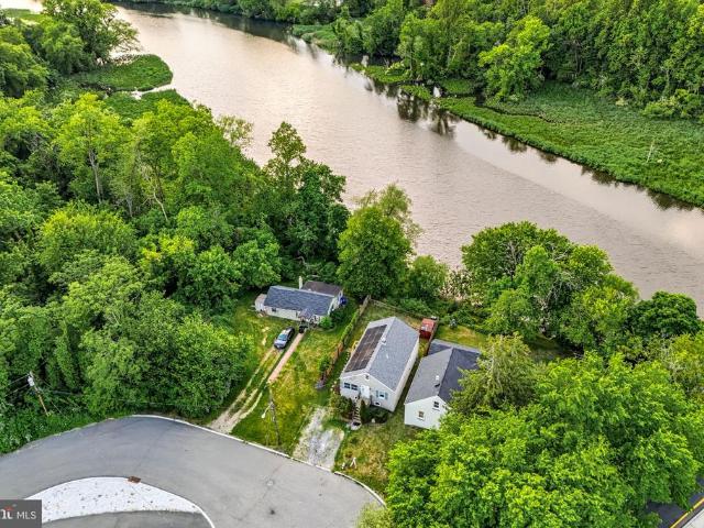 4 Creekview Ave