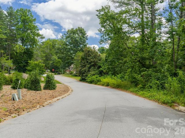 4 Dunnwoody Drive