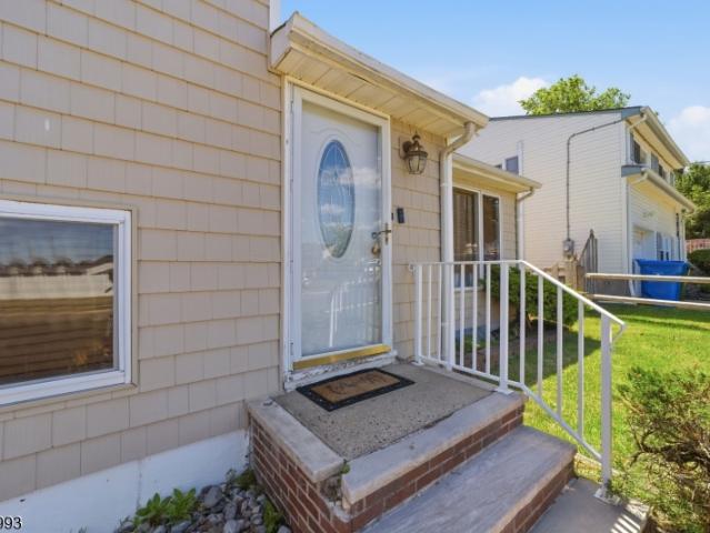 4 Dunlap Dr