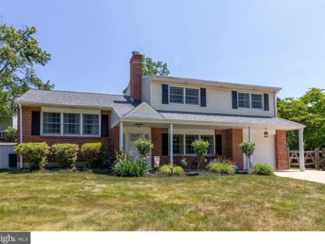 4 Duvall Ct, Wilmington, DE 19808