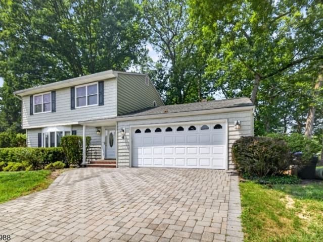 4 Darby Rd