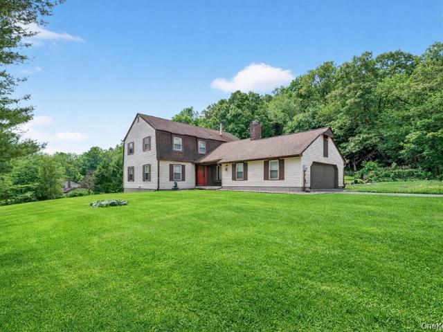 4 Debbie Court