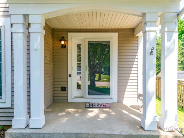 4 Deer Creek Court