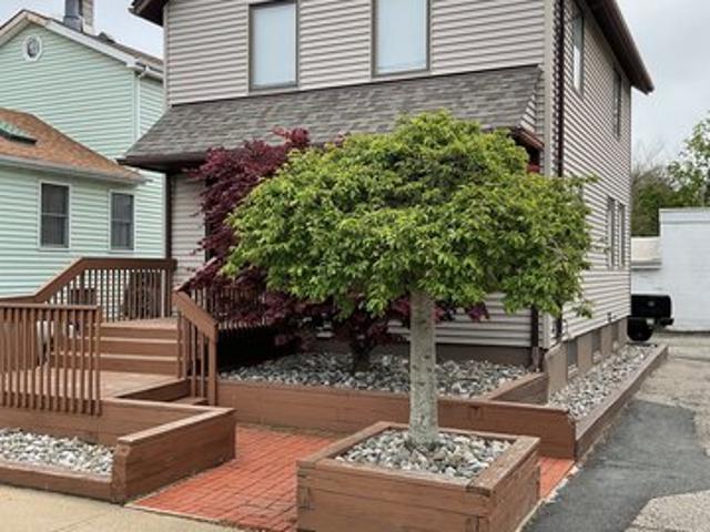 4 Dodd Rd, West Caldwell, NJ 07006