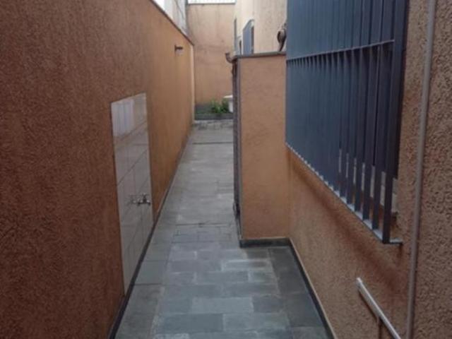 4 DORMITÓRIOS, 2 SUITES E 4 GARAGENS